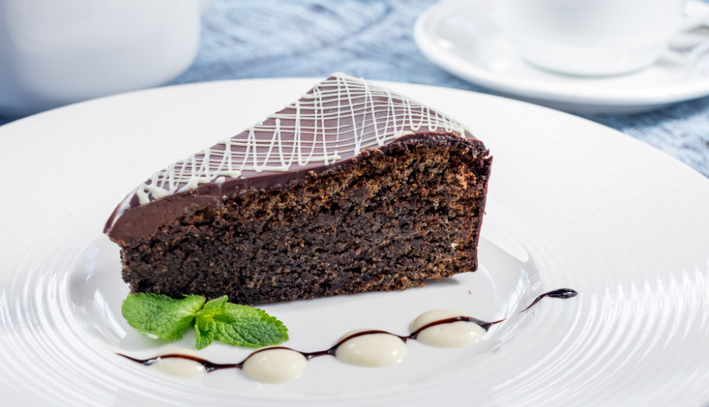 POSNI MAK KOLAČ SA JABUKAMA BOLJI OD SVAKE TORTE A pravi se maltene sam ...